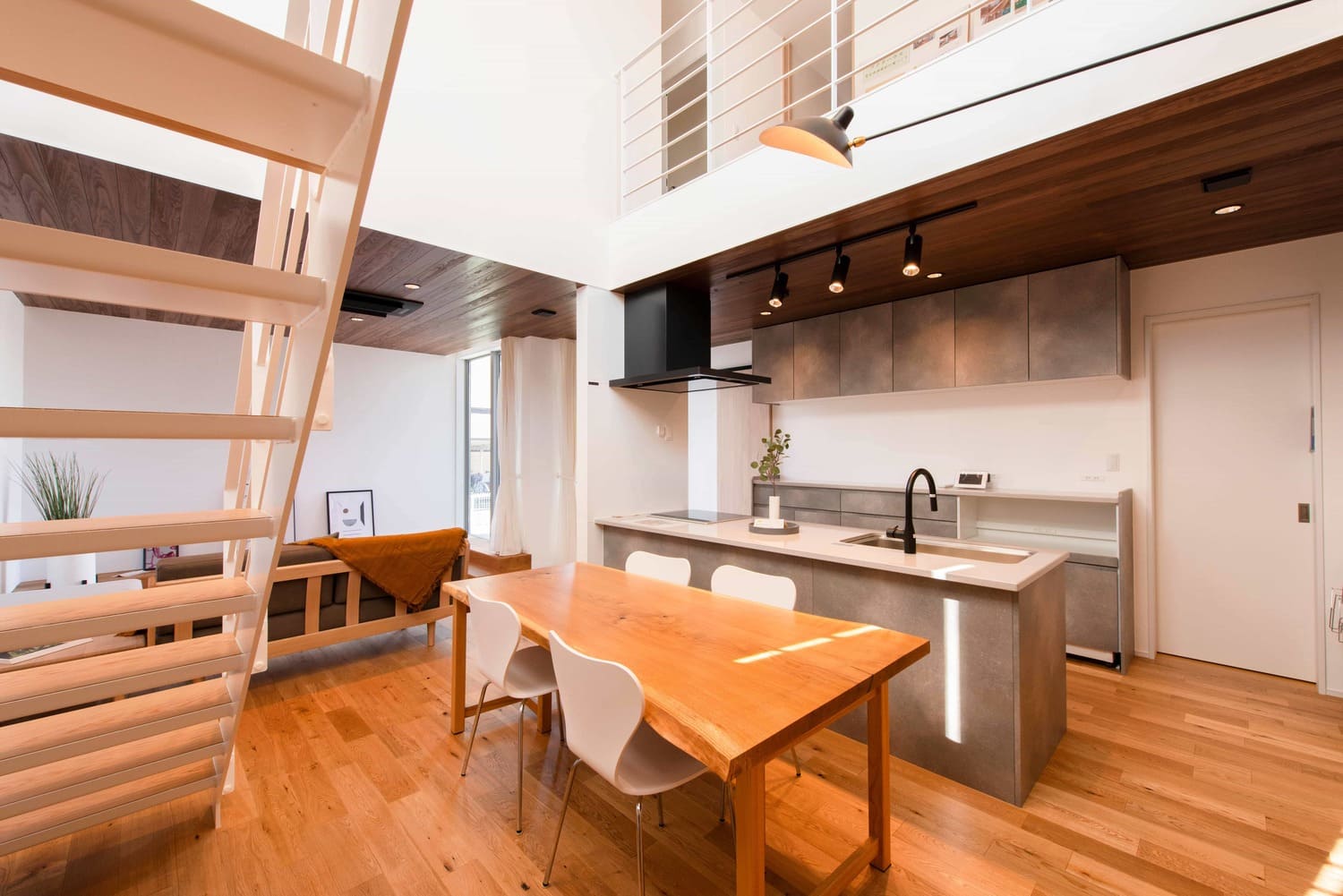 Flame Z | モクタウン | MOKU TOWN | デジタル展示場